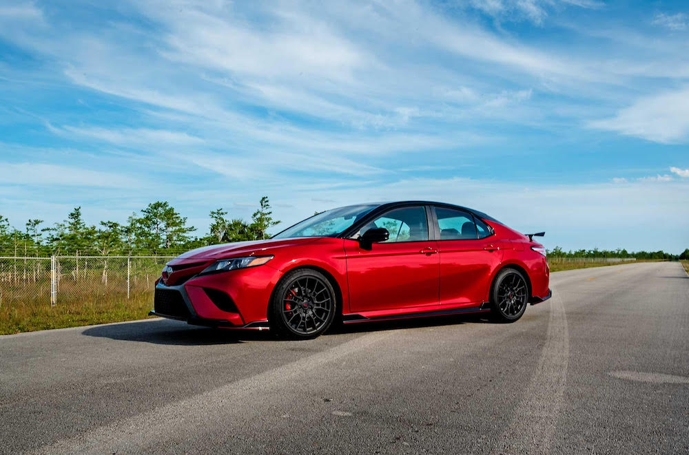 Toyota Camry TRD del 2020 - Prueba de manejo - AutomotorPro.com